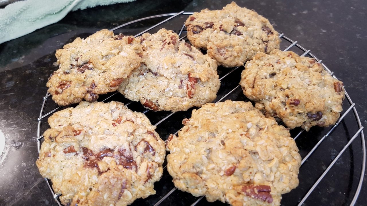 Crispy Chewy Cowboy Cookies Recipe - MyRealLifeTips